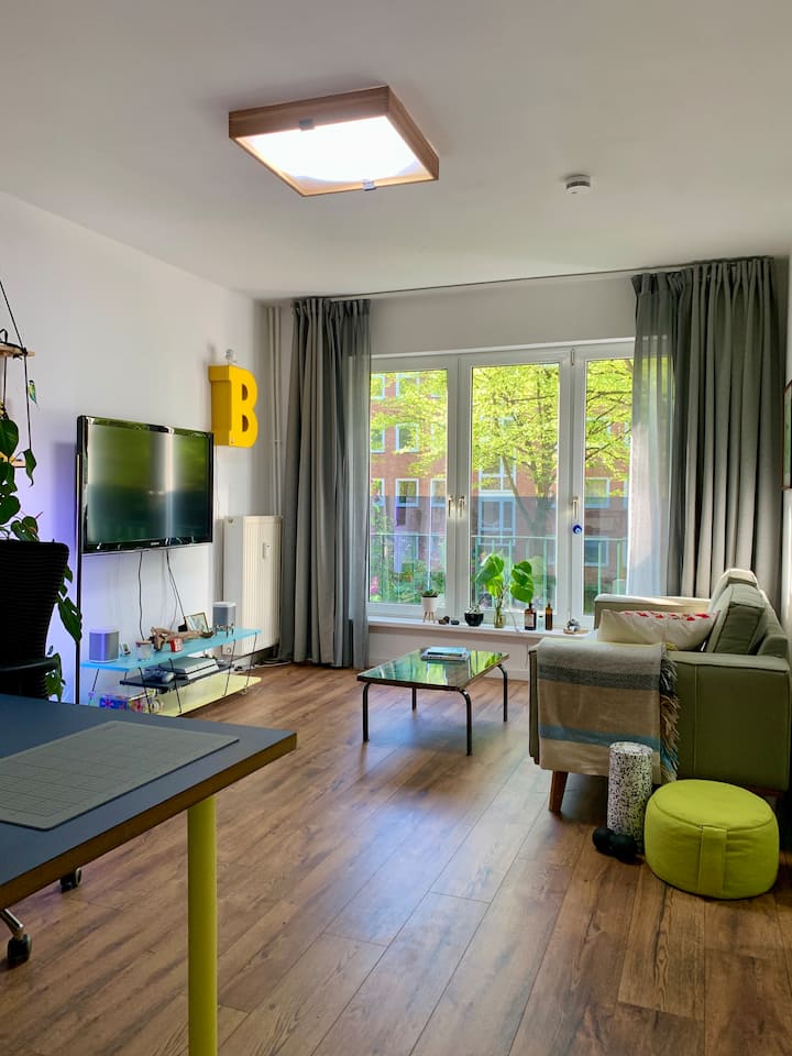 Zentral Und Ruhig / 2-zimmer Apartment - Hamburg Airport (HAM)