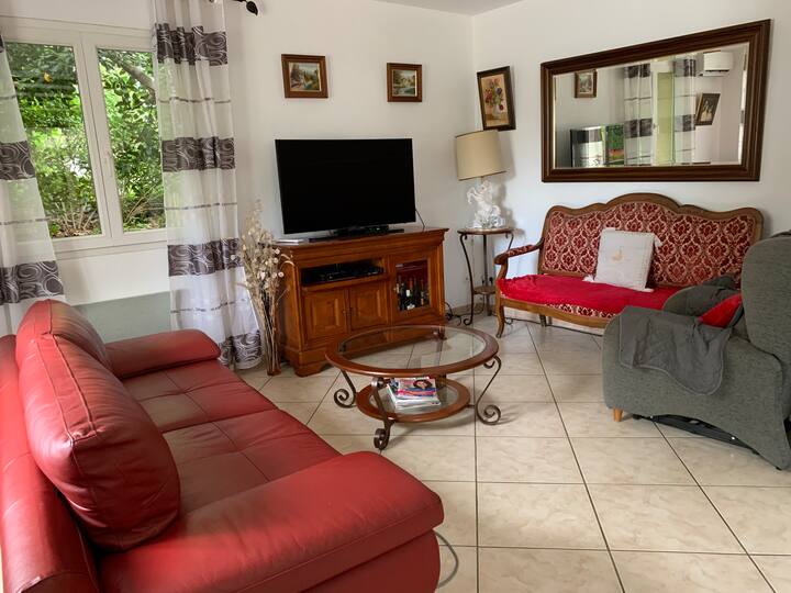 Charmante Petite Villa - Alès