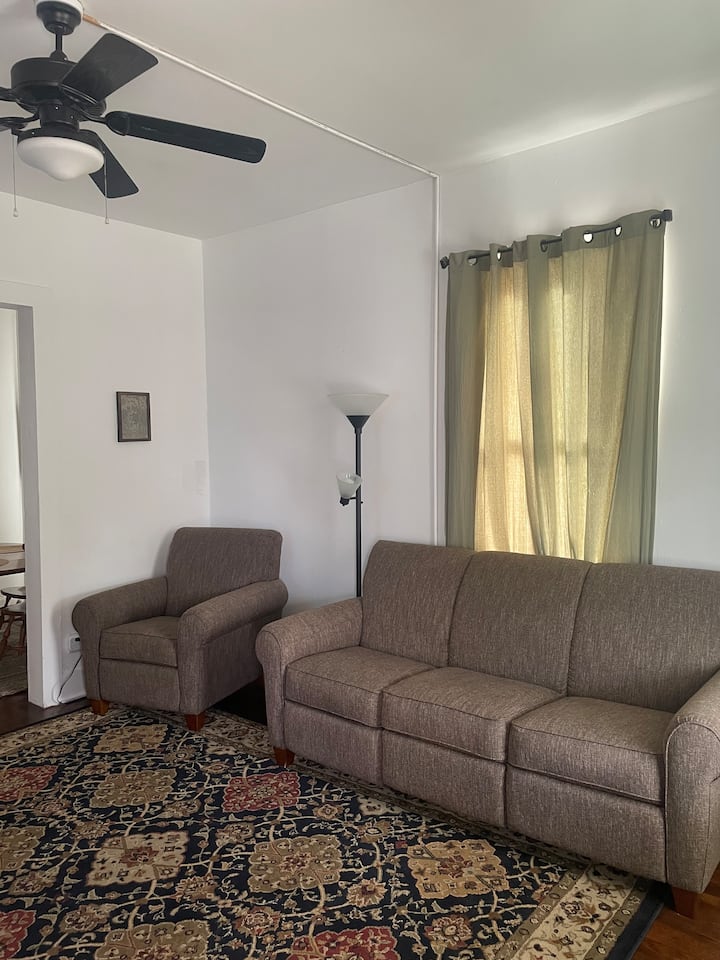 Quiet Trailside Home | Dead-end St • Near Ku Med - Kansas (State)