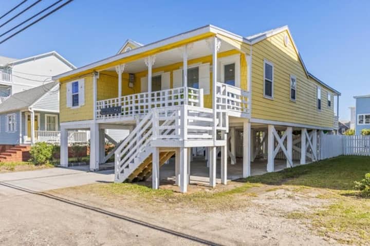 Myrtle's Place - Carolina Beach, NC