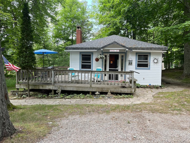 Crystal Lake Cottage - Beulah, MI