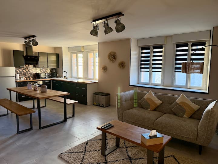 Maison Aux Pieds Du Circuit De Mirecourt - Vosges