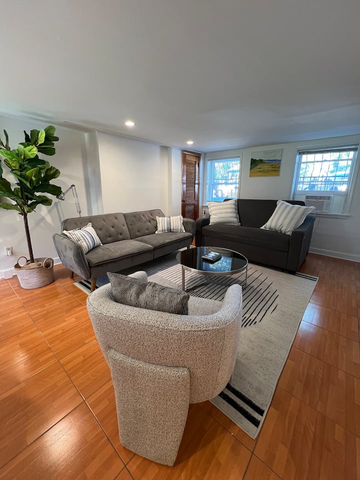 Spacious 2br Duplex 2 Baths • King Bed • Near Nyc - Hoboken