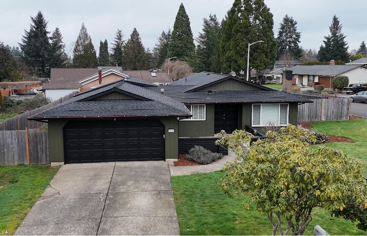 Oregon Ridge Retreat - Oregon City, OR