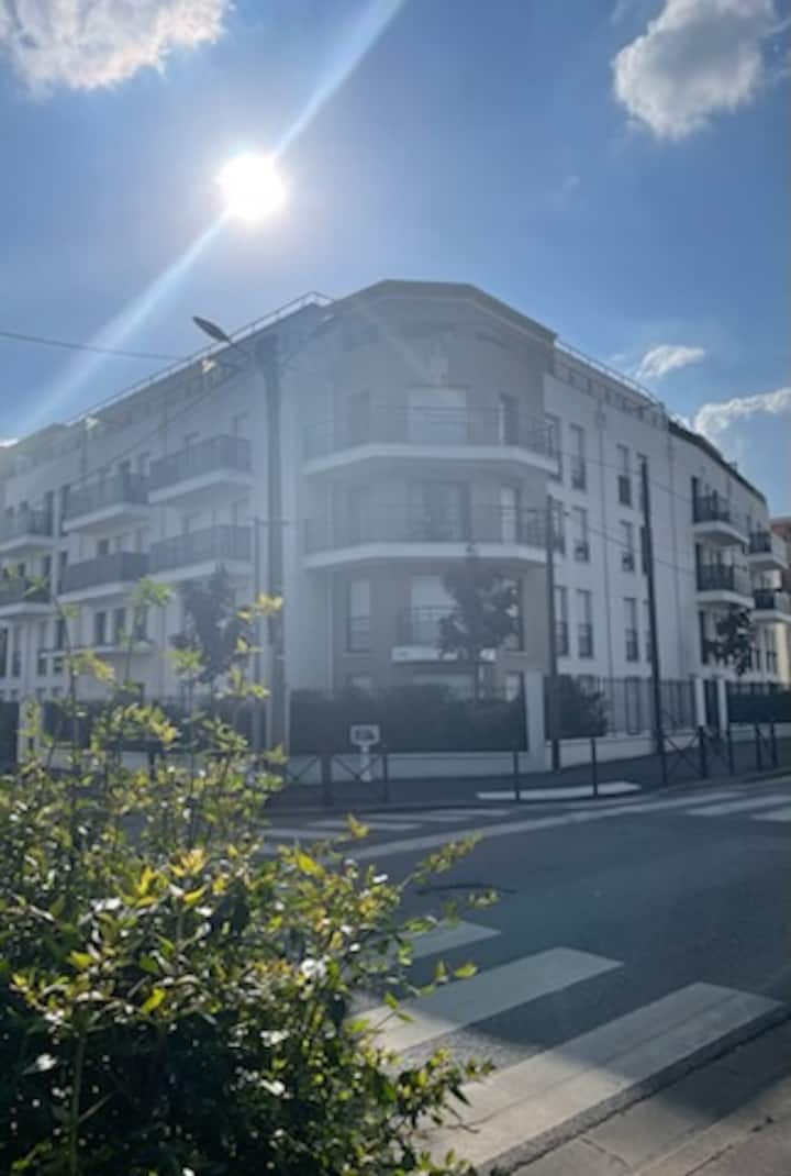 Appartement Au Centre-ville - Villepinte