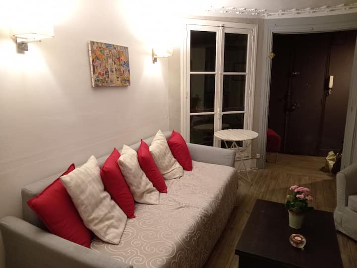 Bedroom On Terrace Near Galerie Lafayette - Paris
