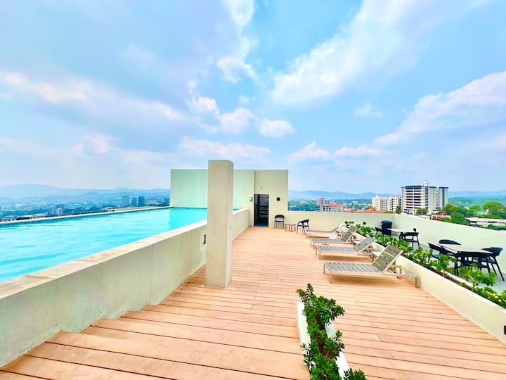 Apto De Lujo- Vistas A La Ciudad-piscina- Gimnasio - San Salvador