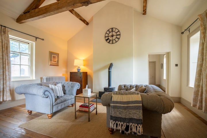 The Apartment At Llanerchydol Hall - Welshpool