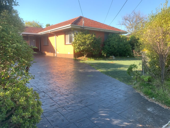 Ideal Accommodaton In Glen Waverley - Notting Hill
