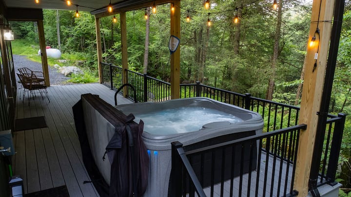 Riverside Haven | Hot Tub | Near Wvu & Cheat Lake - West Virginia