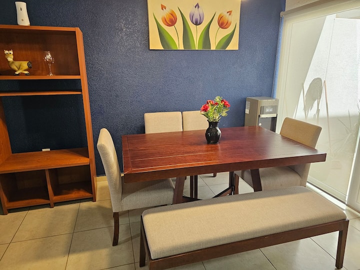 Linda Y Cómoda Residencia En Privada, A/c X Hab. - Aguascalientes