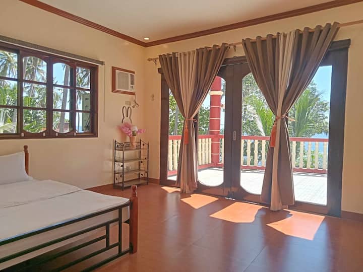 Gracia’s Beach Resort - Boac