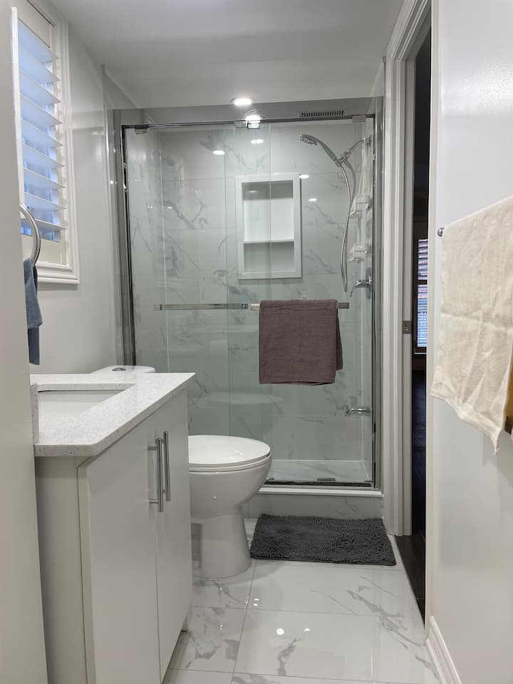 Private Room In Brampton - Brampton