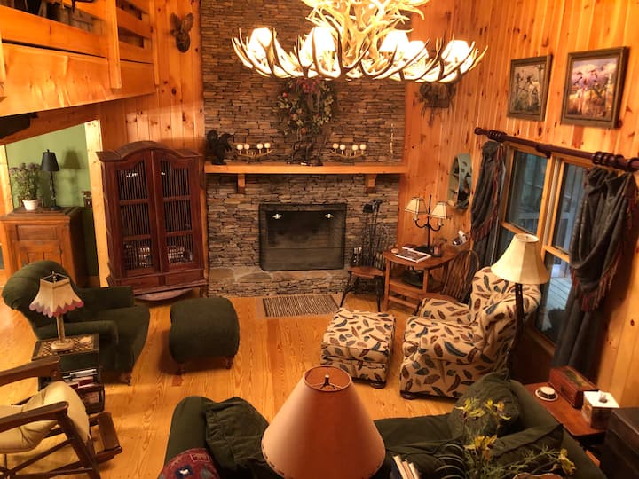 Cabin By The Creek-dahlonega, Ga - Dahlonega, GA