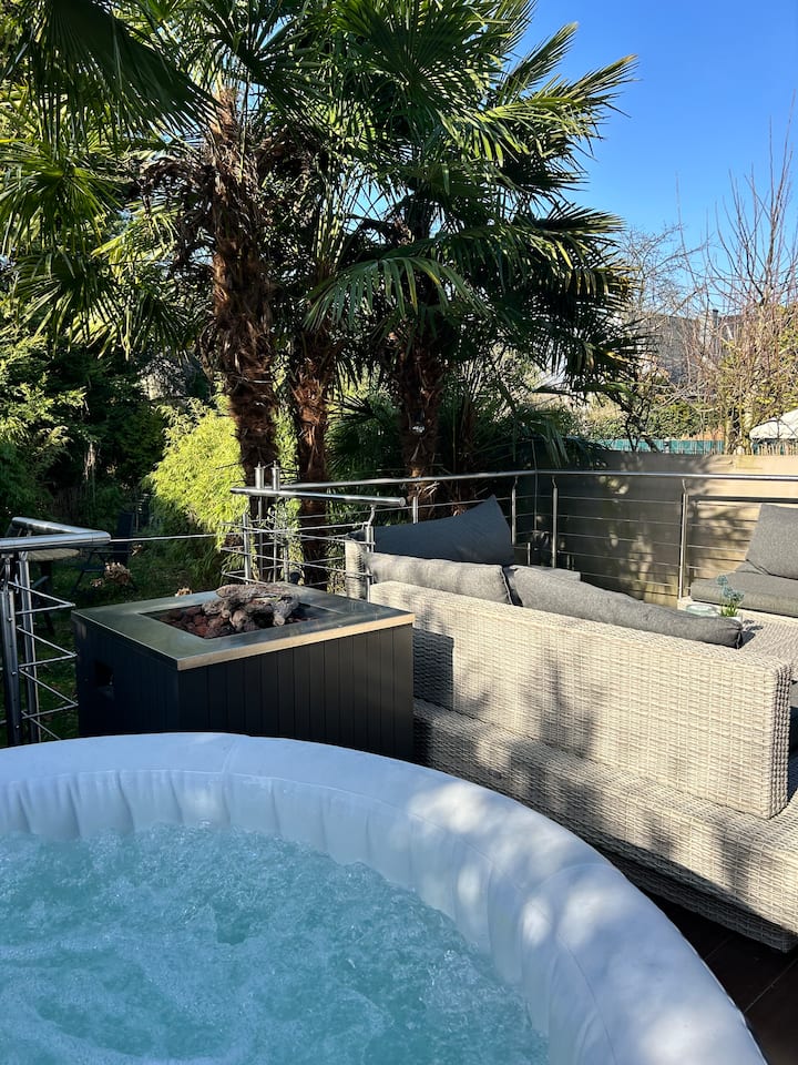 Sonnendeck Wellness Whirlpool & Grill & Garden - Krefeld