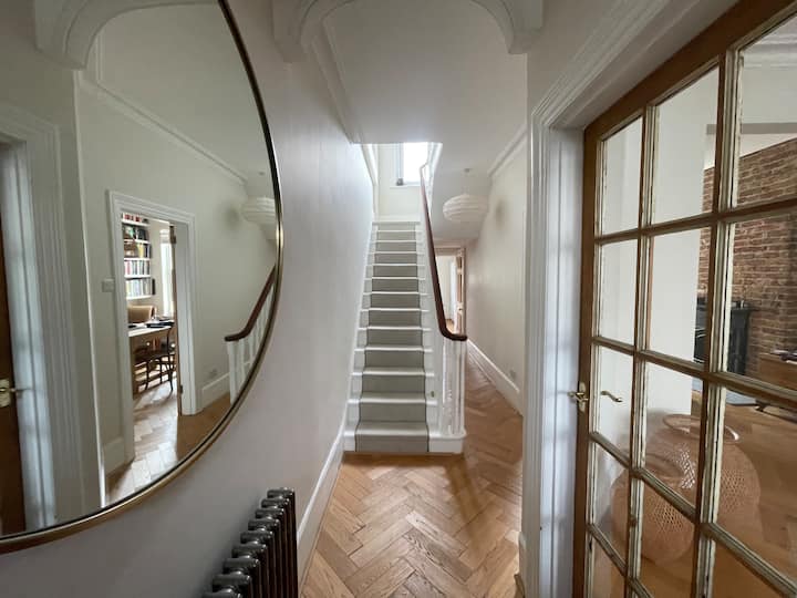 Sunny Retreat - Hastings