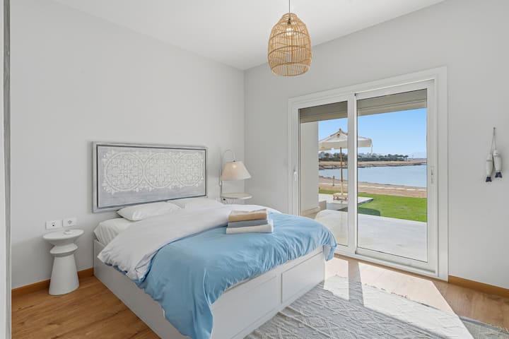 The Sandy Feet Seafront - Egypt