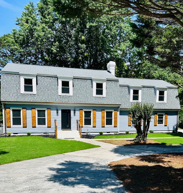 The Carmel House
Full Renovated In South Park Area - Fort Mill, SC