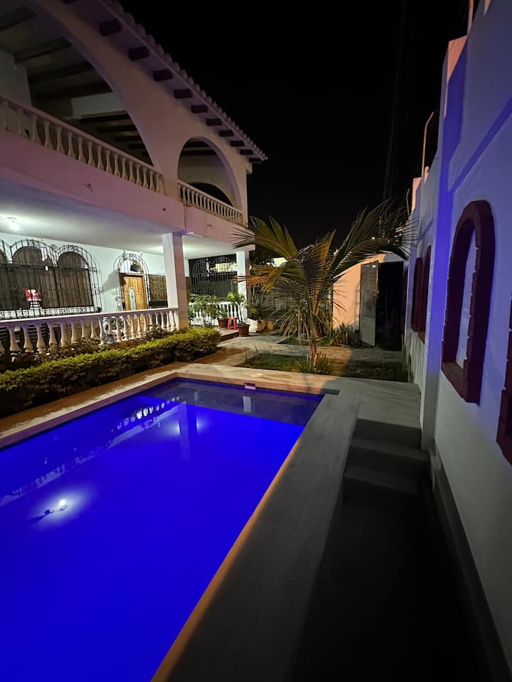 Casa De Lujo -Piscina Y Barbacoa - Salinas