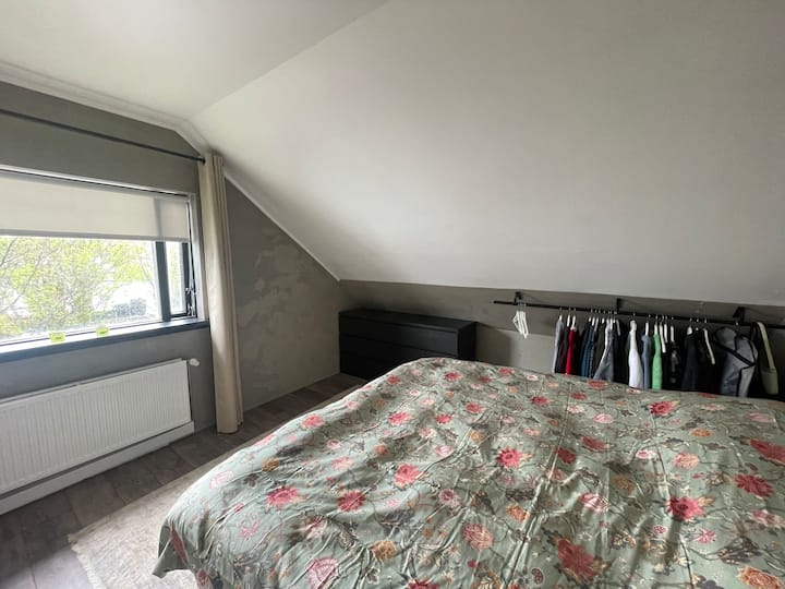 Upper Floor House Apartment - Aéroport de Reykjavík Keflavík (KEF)