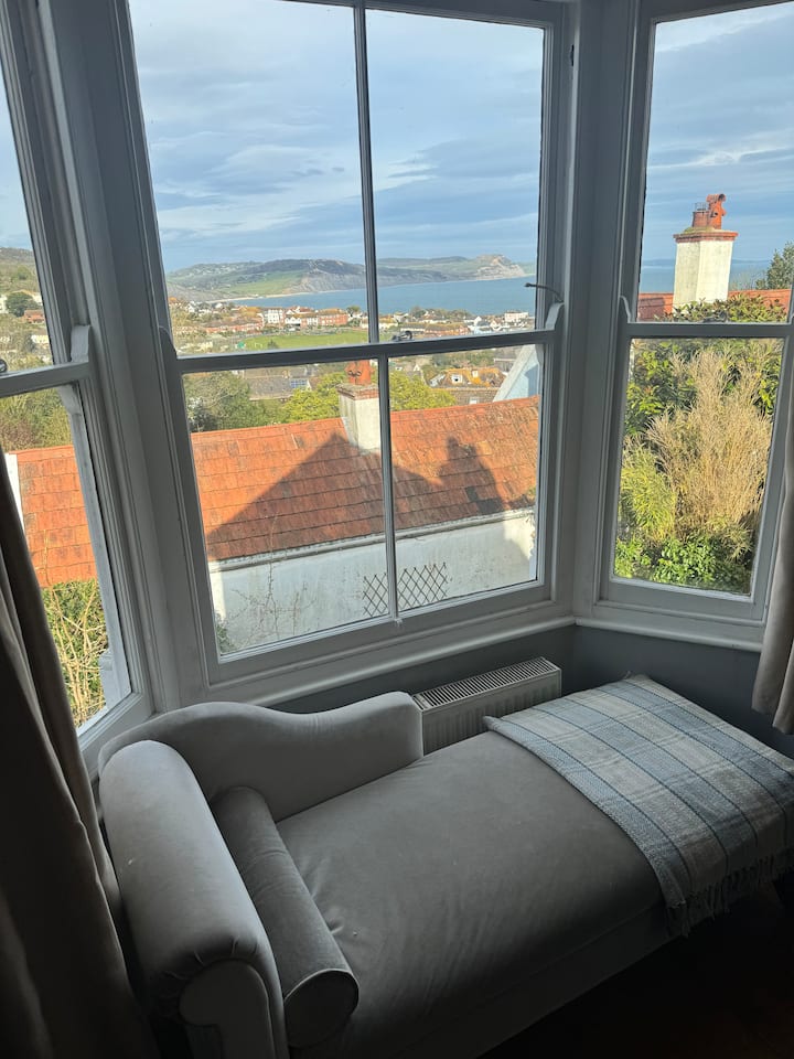 Four Story Townhouse With Sea Views. - Lyme Regis