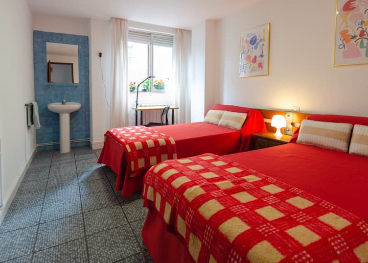 Habitación Doble En Hostal - Boadilla del Monte
