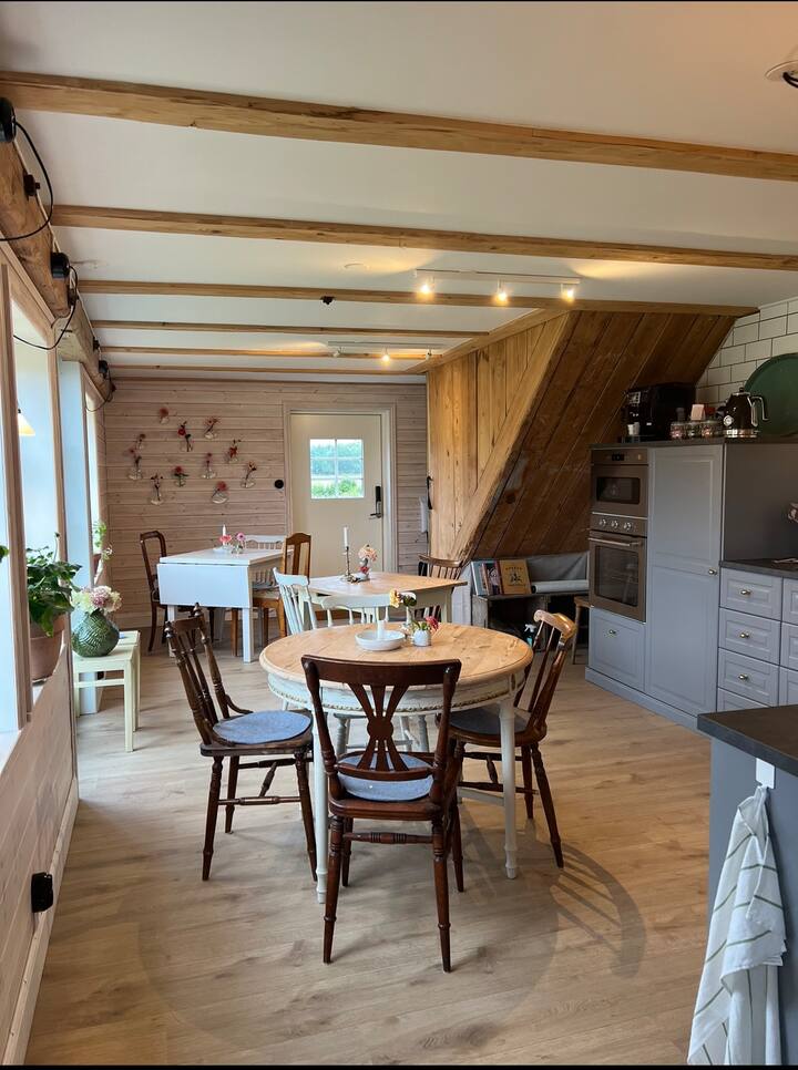 Magiskt Boende I Lantlig Miljö. Theas Kammare - Mantorp