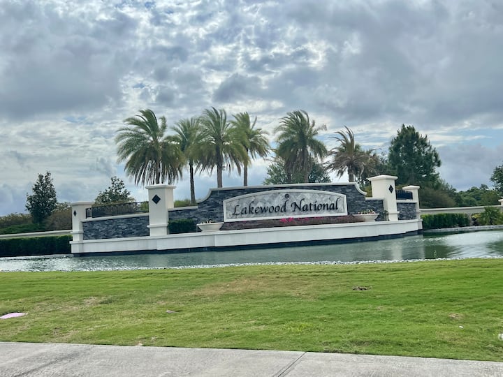 Resort Living All Year Long! - Lakewood Ranch, FL