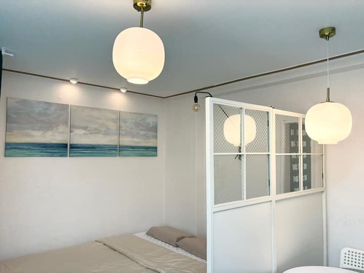 Newnew/hongdae/for2ppl/wifi/cozy - Seoul