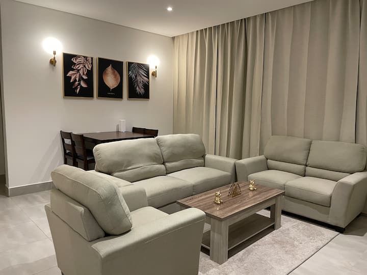 Elegant 2br Retreat | Near Sea | Self Check-in - Dammam