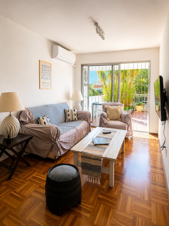 Punta Carretas 2 Dormitorios, 2 Baños Y Terraza - Montevideo