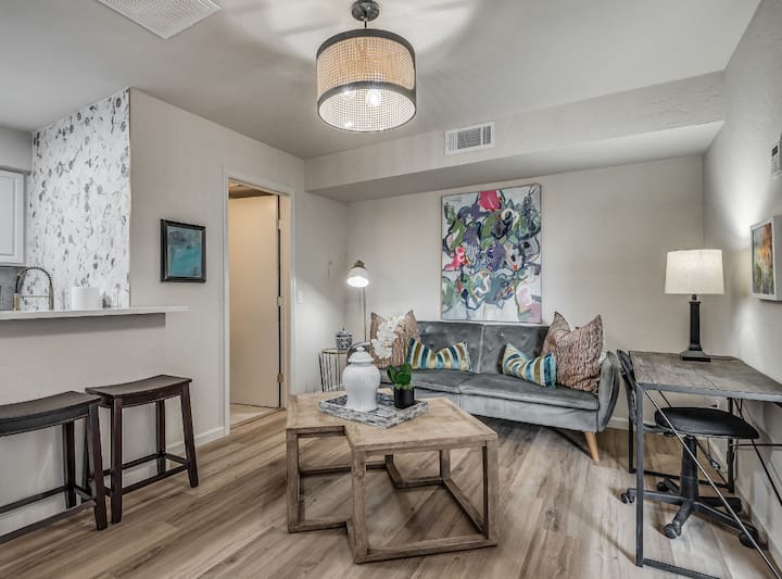 Gated Condo With Pool 20301 - Oklahoma City, OK
