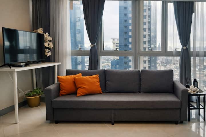 37 Modern Pemium High Suite | Fast Wi-fi | Washer - Taguig