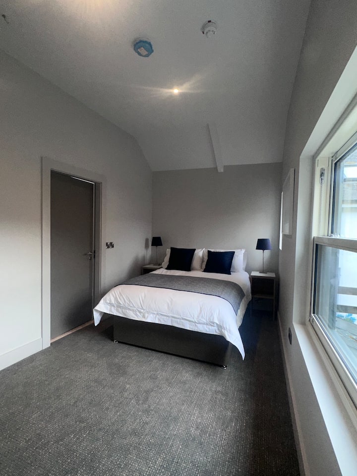 Number One - Room 5 - Kinsale