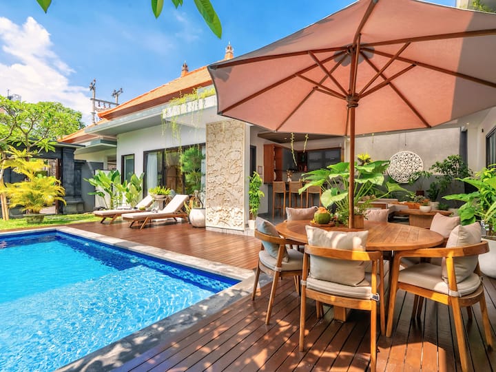 Luxury Private Pool Villa | Sleeps 6 | Villa Taj - Sanur