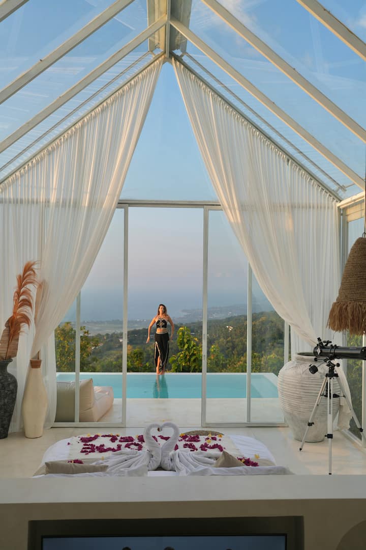 Glasshouse With Infinity Pool And Ocean Views - Australia