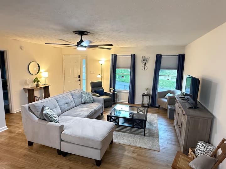 Peaceful Powell Retreat-knoxville 5 Star Home - Knoxville, TN