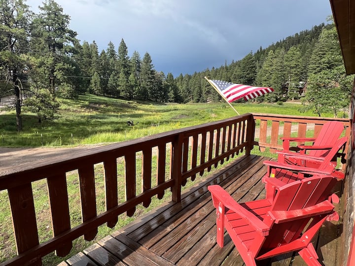 Rascal's Lodge - Cloudcroft, NM