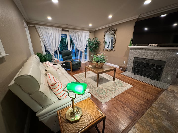 Modern 3-bedroom Home Near Apple Hq & Santana Row - Cupertino, CA