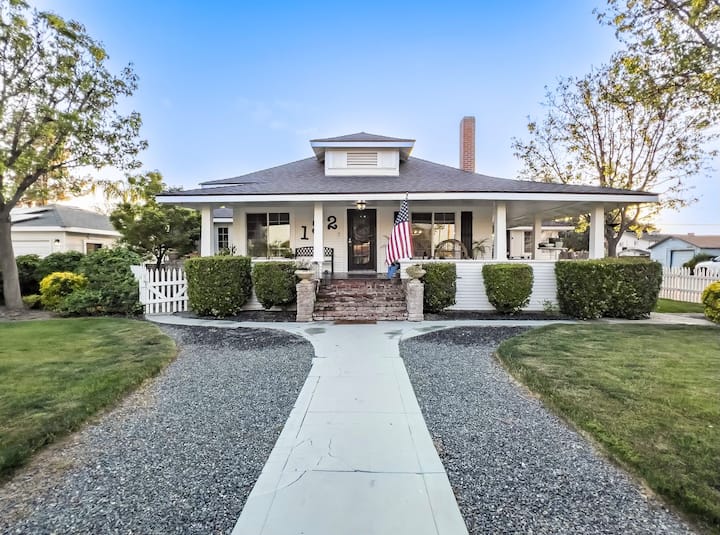 Charming Craftsman Home W/pool - Exeter, CA