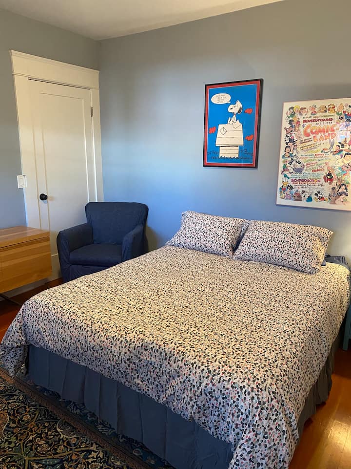 Cozy South Park Retreat:
Private Room & Bath - San Diego