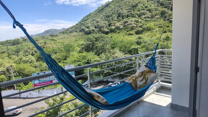 Escapada Con Balcon, Piscina Y Vista A La Montaña. - Girardot