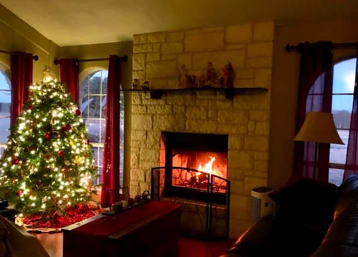 Cedar Creek Ranch- Fishermen & Boats Welcomed! - Salado, TX