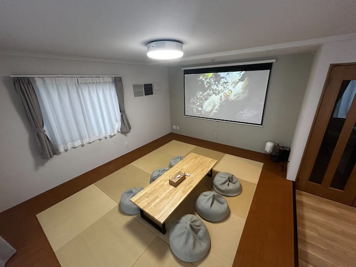 糀谷駅4分！最大14名の112㎡！ダブルベッド4台、シングルベッド2台、布団5組、ソファベッド1台 - Tokyo