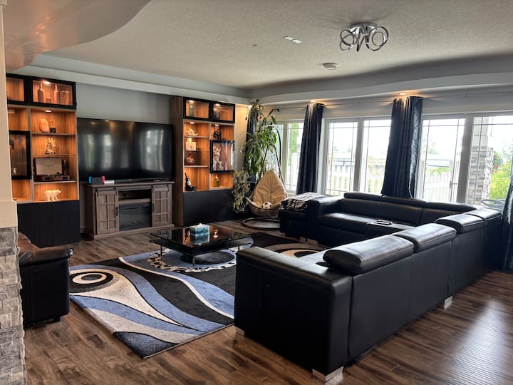 Basement Suite In Chestermere - Chestermere