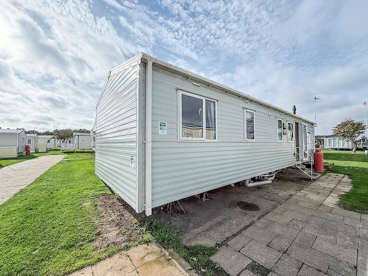 10 Berth Caravan With Wifi In Suffolk Ref 20070bs - Lowestoft