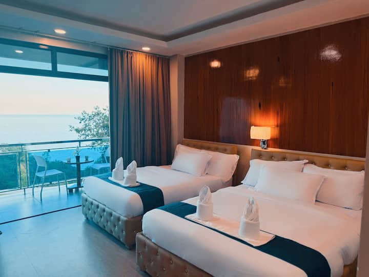 Friendly Stay |
Mountain + Ocean View Paradise - Malabuyoc