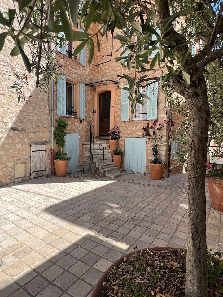 Maison Au Coeur Du Village - Tourrettes-sur-Loup
