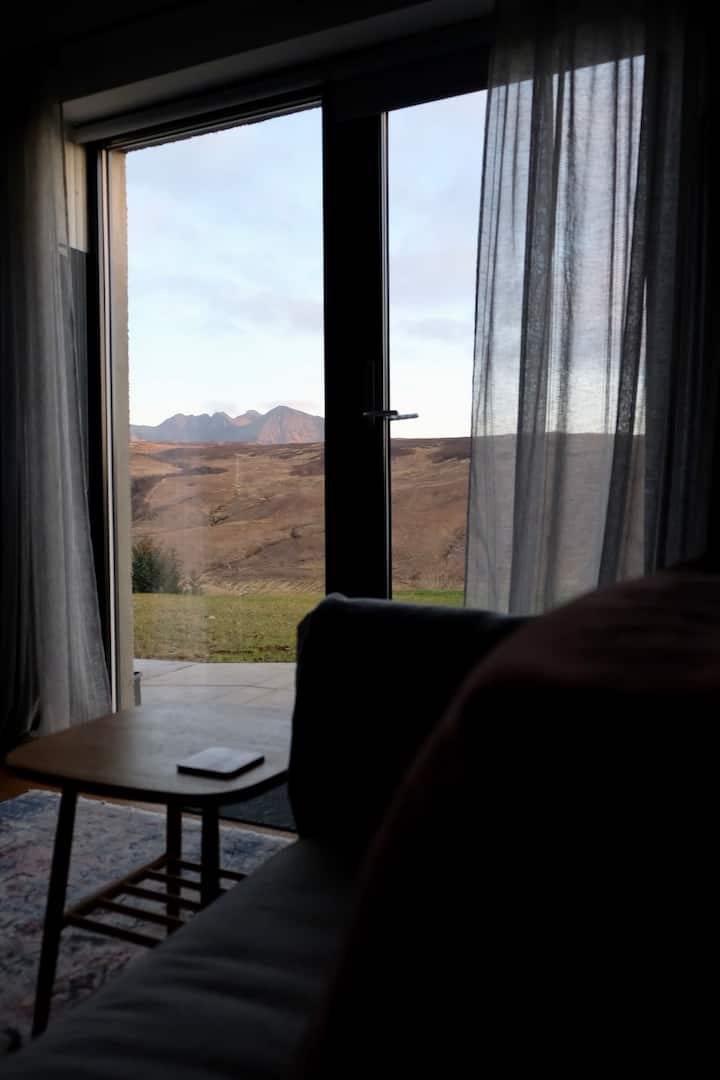 Cuillin View King Room With Private Shower Room. - Skye