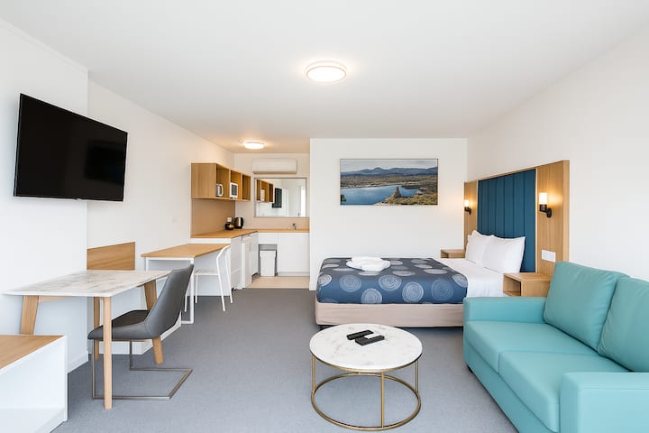 Queen Room - Eildon Lake Motel - Eildon